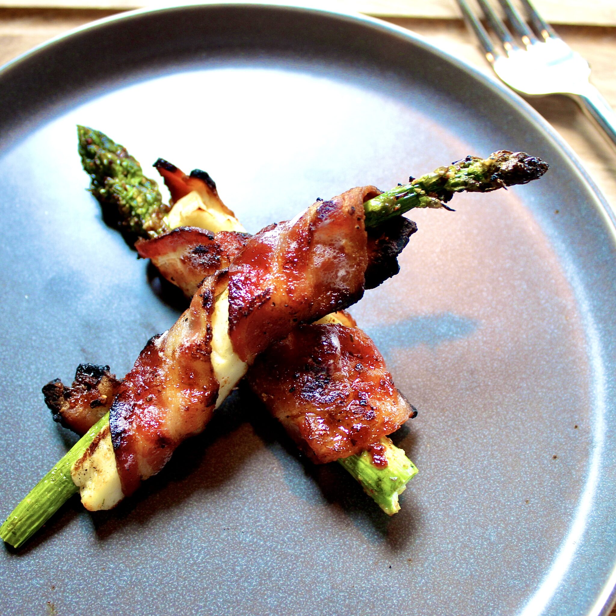 Spicy, Garlicky & Cheesy Bacon-Wrapped Asparagus – Molly’s Garlic ...